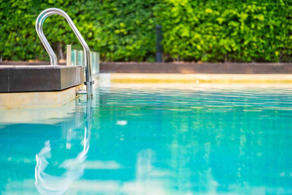Commercial Pool Services | Lake Management Inc